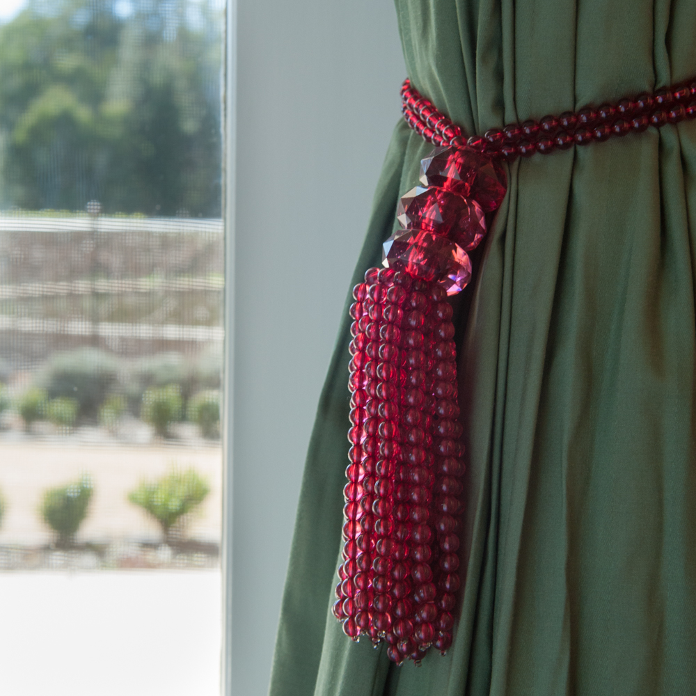 set of 2 Tie Backs – Angads